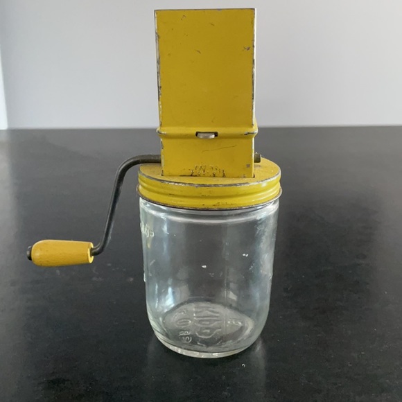 Vintage | Kitchen | Vintage Androck Nut Meat Chopper Yellow | Poshmark